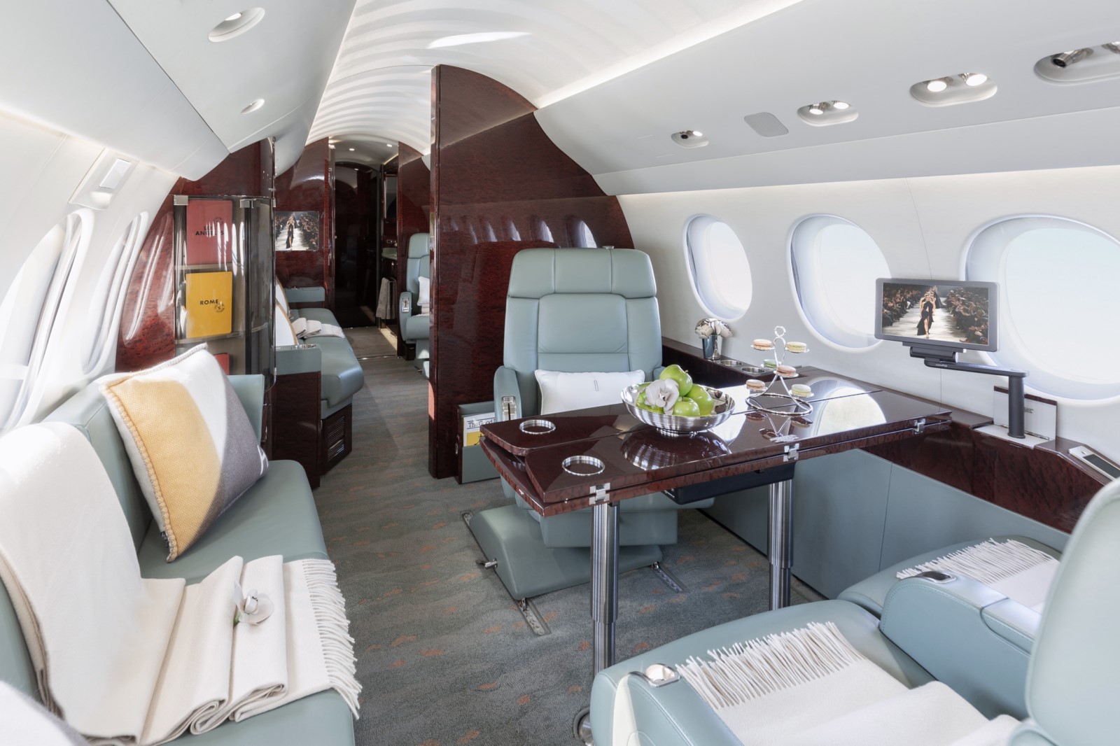 DASSAULT FALCON 7X LX-IAM | Private Jet | Global Jet